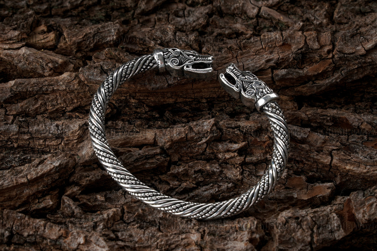 Viking bracelet for women – Valhallaworld