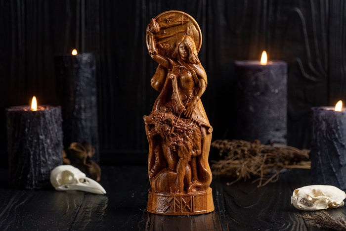 Skadi goddess statue, Skadi figurine, Skadi carved statue