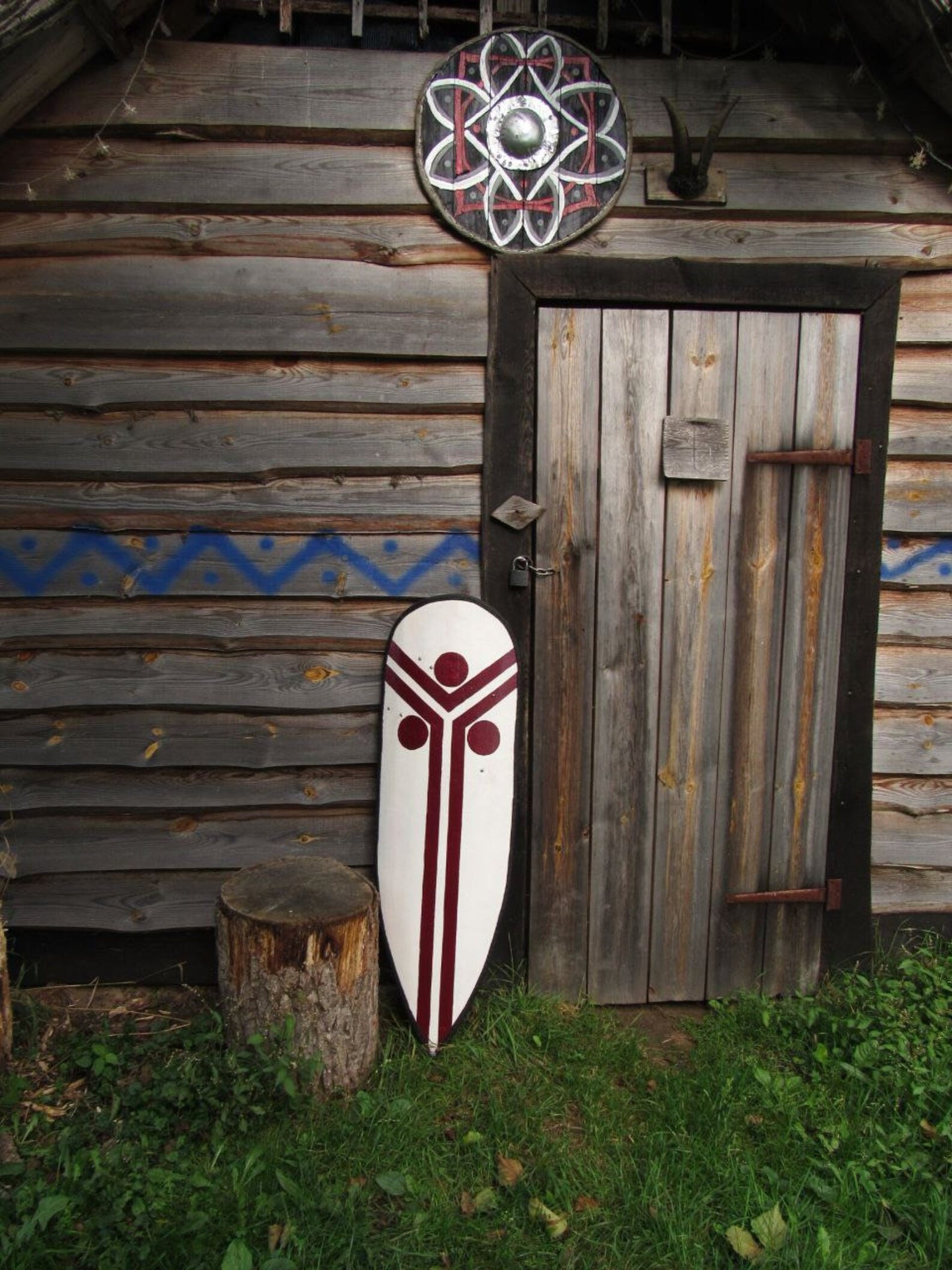 Kite shield, almond shaped shield, norman shield for sale – Valhallaworld