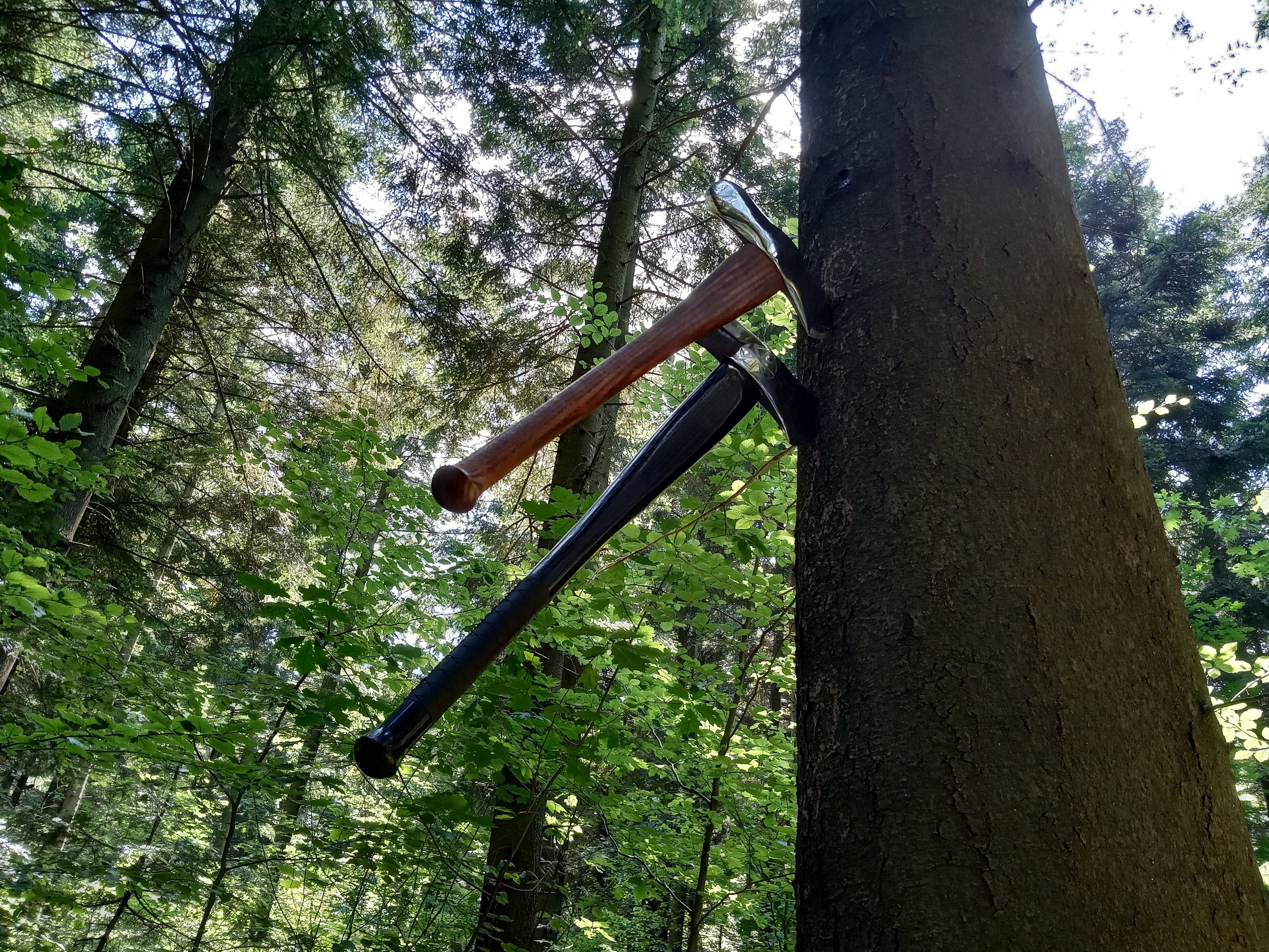 Double sided battle axe │Authentic Viking axes! – Valhallaworld